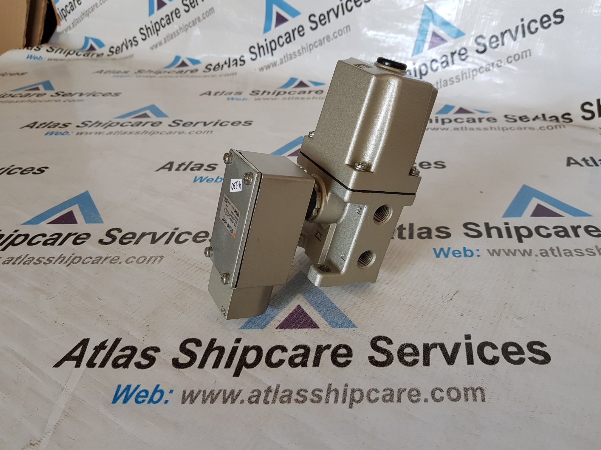 SMC PNEUMATIC SOLENOID VALVE VS3135-024T – Atlas Shipcare Services