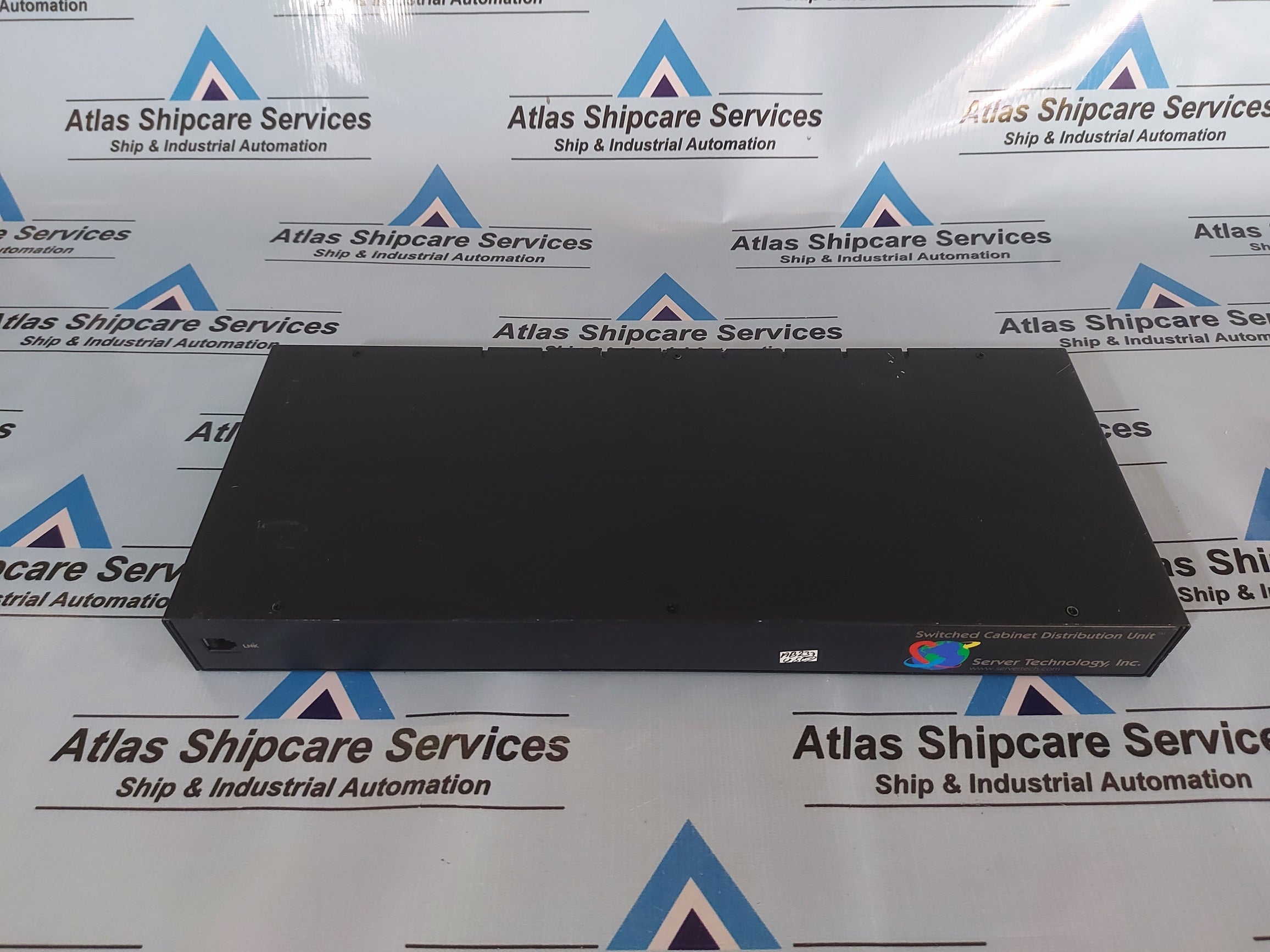 SERVER TECHNOLOGY CW-8H1-C20M SENTRY SWITCHED CABINET DISTRIBUTION UNI ...